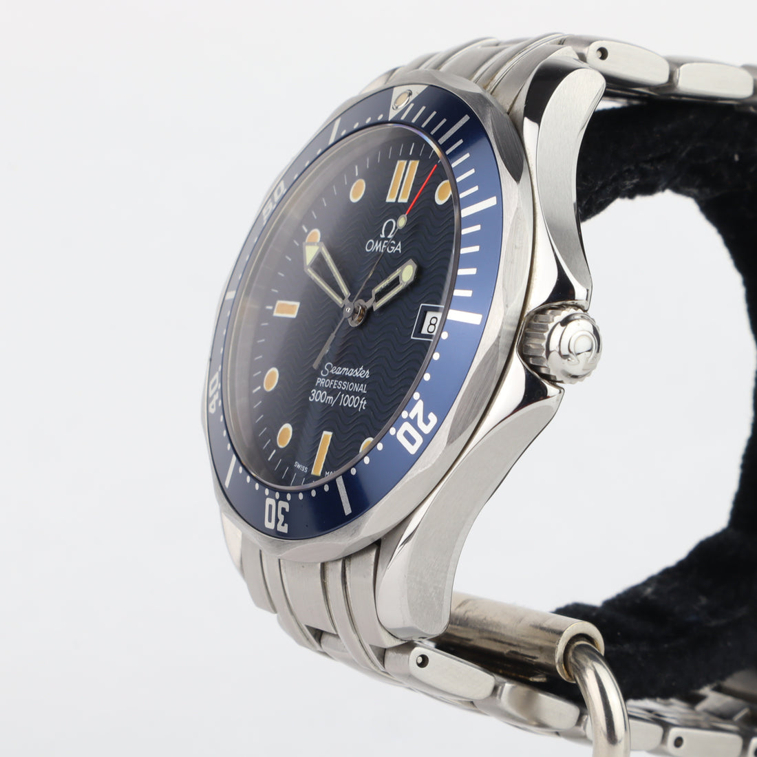 Omega Seamaster 300M 2541.80 James Bond GoldenEye | 1995 – B&O Watches